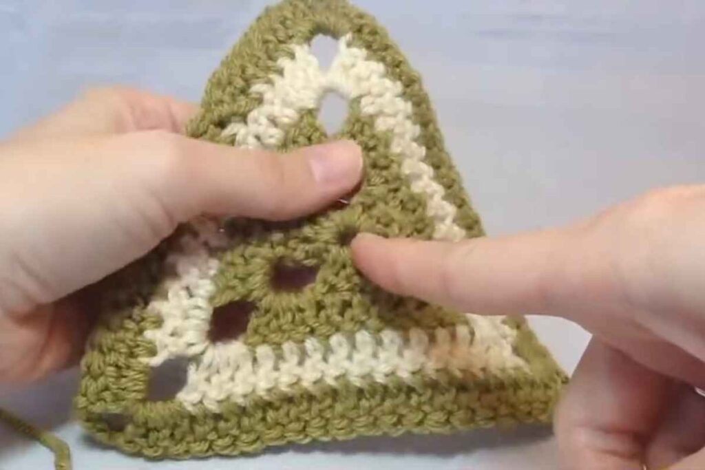 Crochet Triangle Granny Square Tutorial